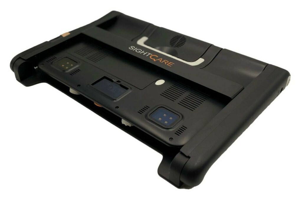 CloverBook Pro Portable Magnifier - New England Low Vision