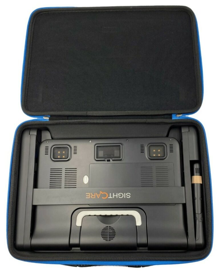 CloverBook Pro Portable Magnifier - New England Low Vision